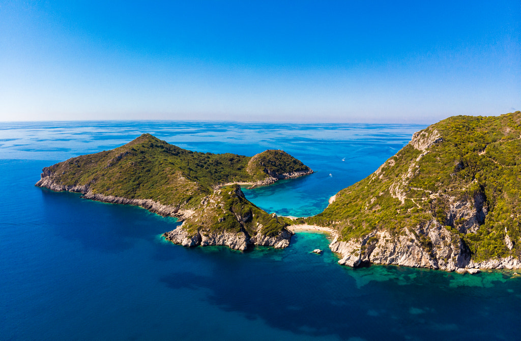 Porto Timoni beach by Konstantinos Alexakis / 500px