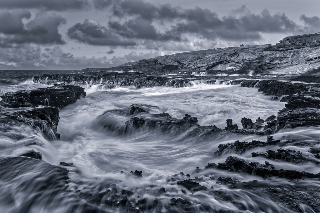 Namaka's Cauldron by Warren Ishii / 500px