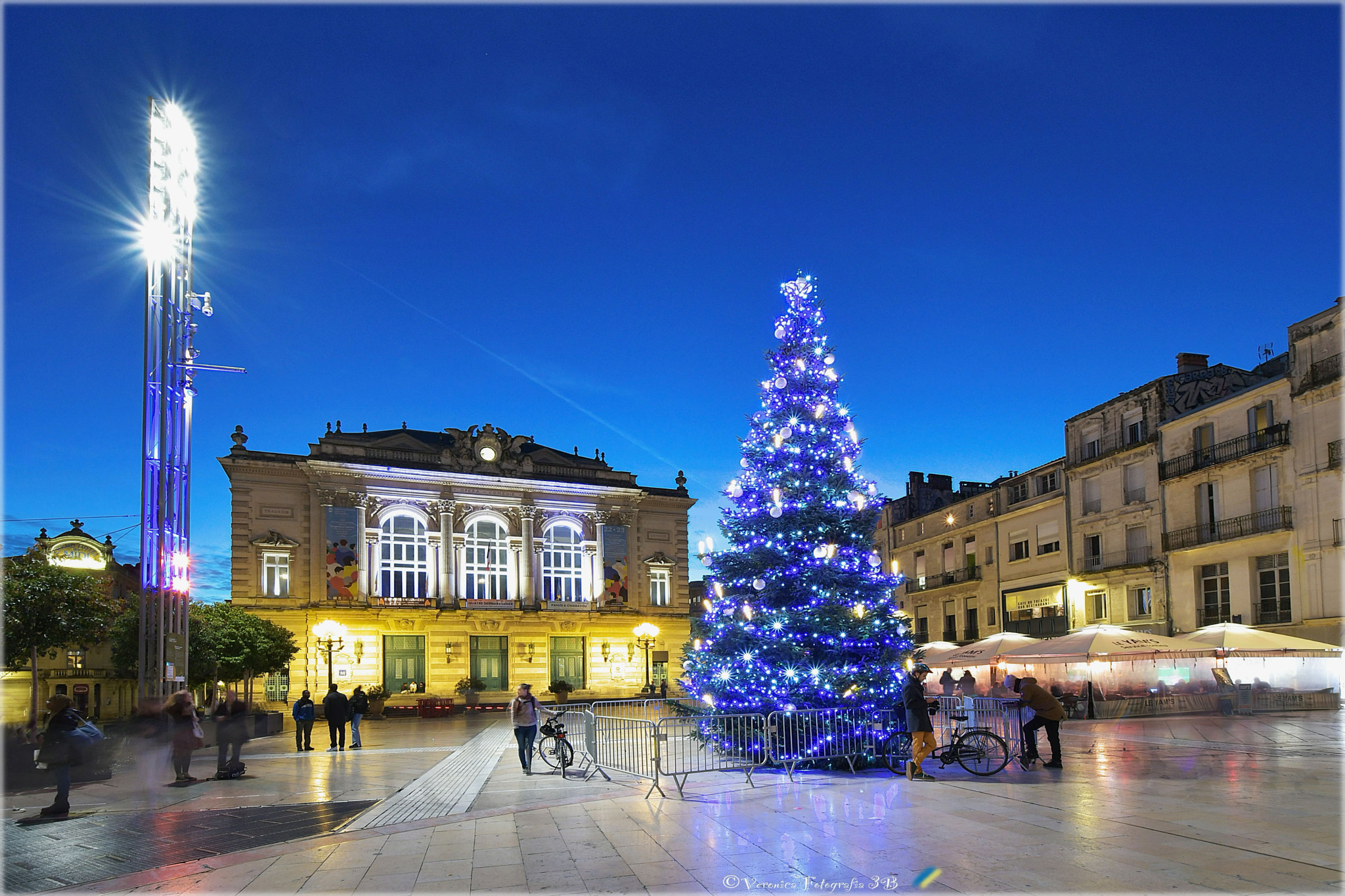 Montpellier Opéra Comédie en heure bleue Joyeux Noël by Veronica ...