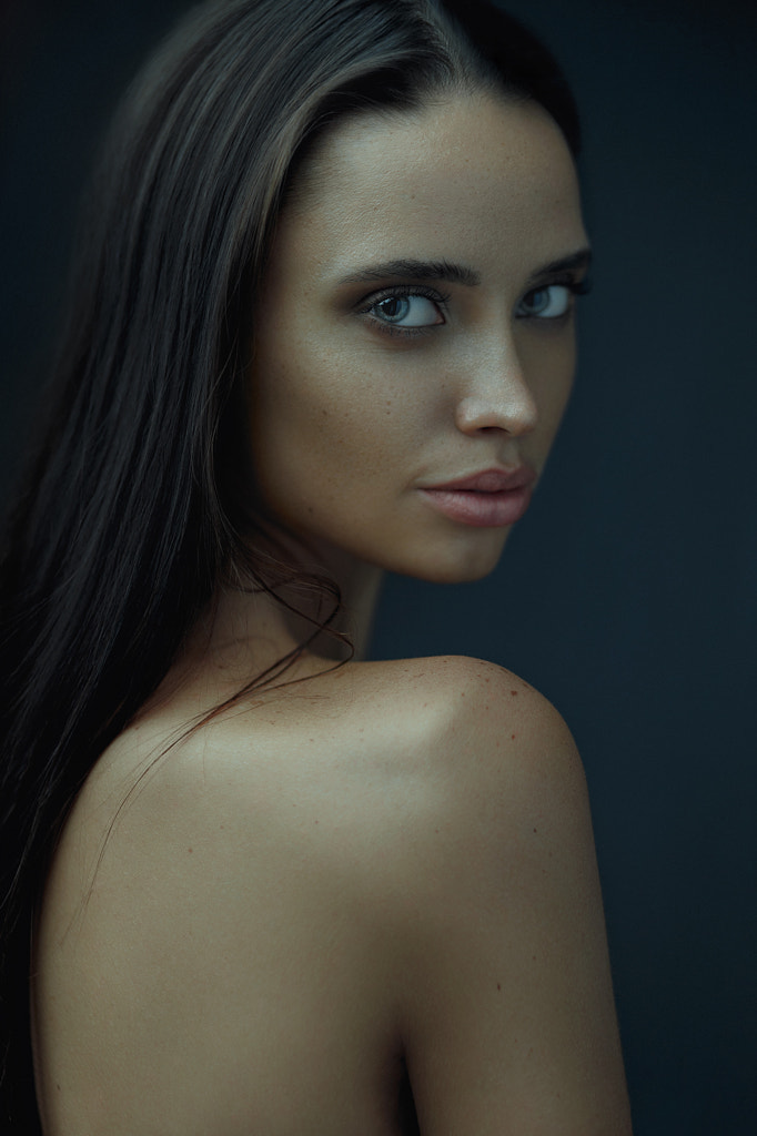 Lili by Ivan Kovalyov / 500px