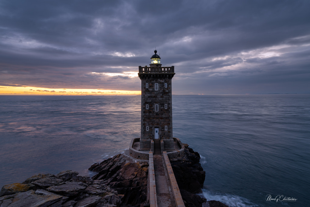 Kermorvan Lighthouse by Manos Choustoulakis / 500px