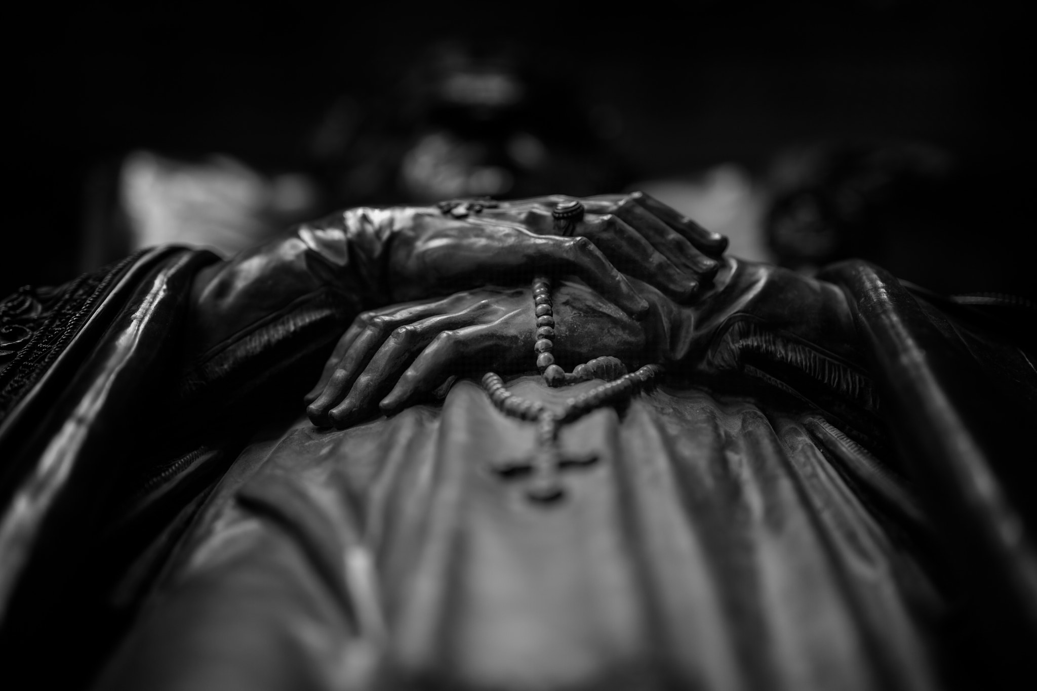 Vere Papa mortuus est by Fernando G / 500px