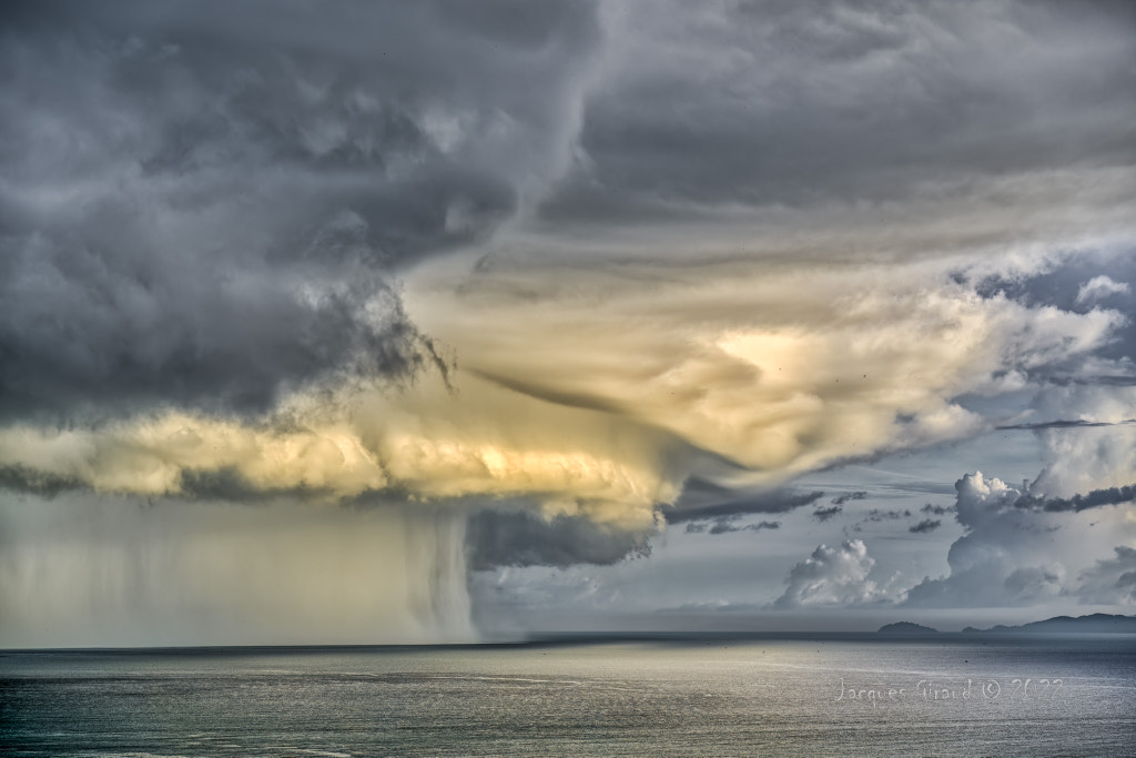 Shelf Cloud Sweeping Down the Straits of Malacca - 20220921_074522 by ...