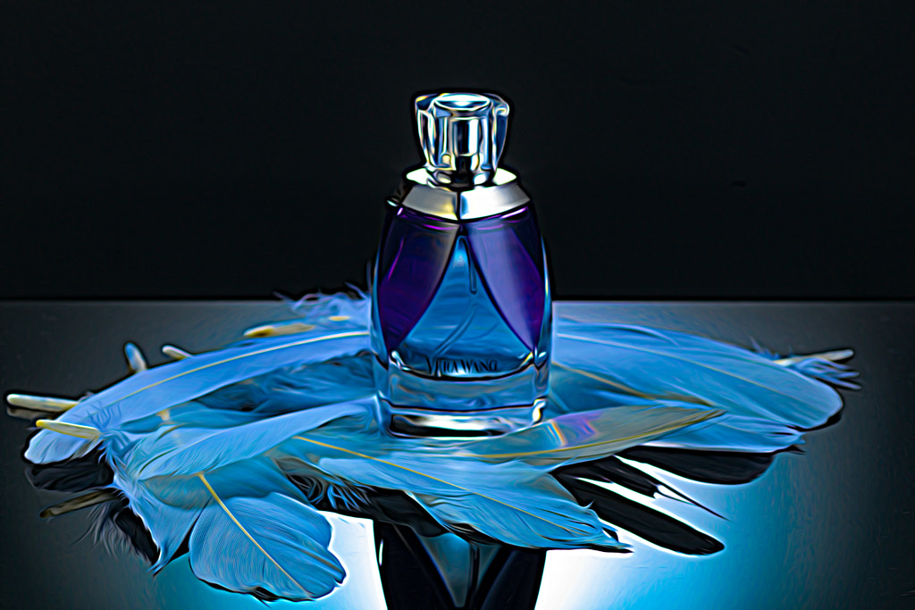 Scent and Feathers by Ron Fredericks / 500px