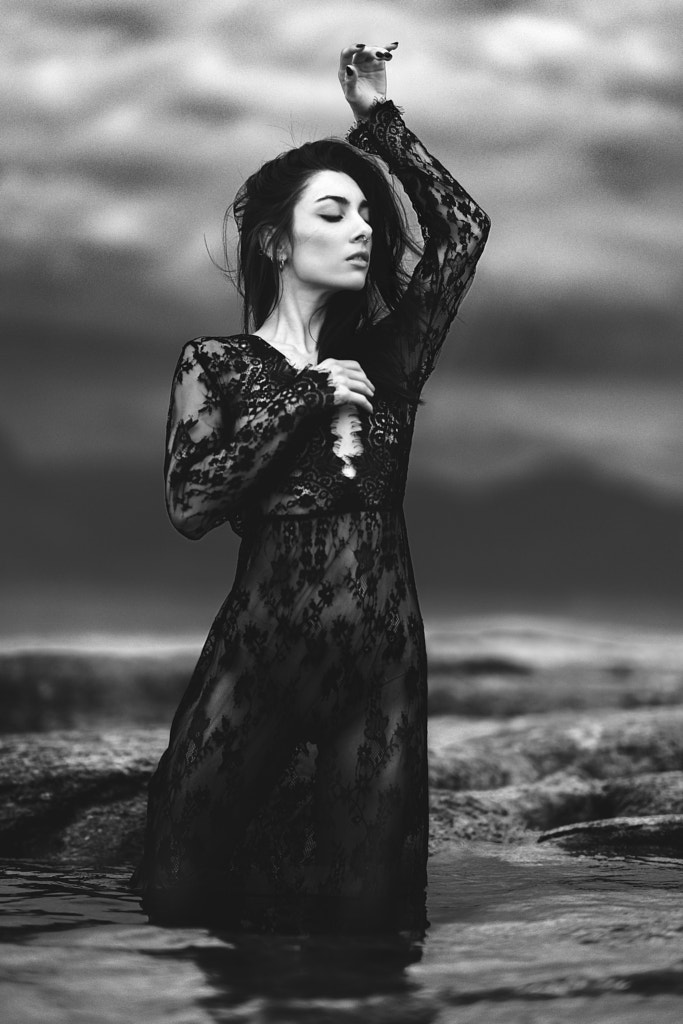 Selene by Luca Foscili / 500px