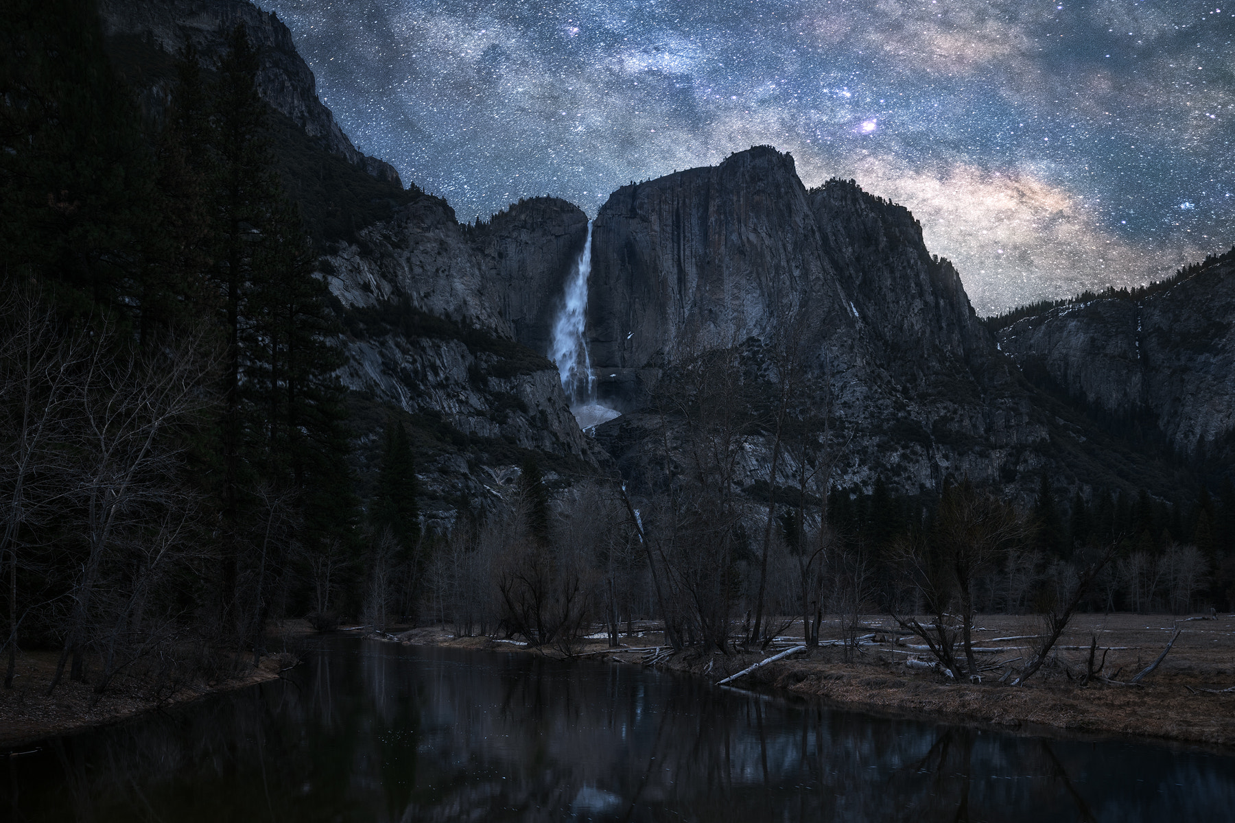 The Milky Way above Yosemite Valley by Daniel Gastager / 500px