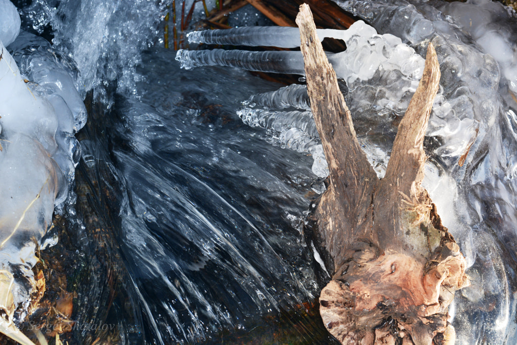 Movement to the center of the whirlpool by Sergei Shatalov / 500px