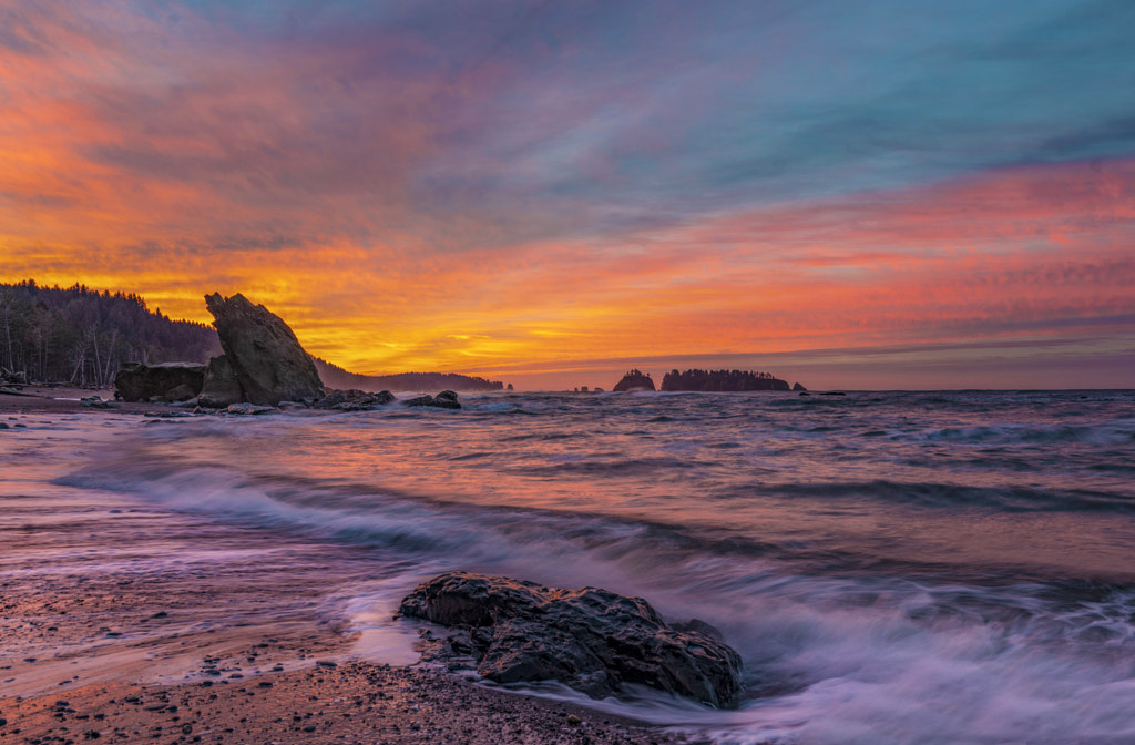 Simple Ocean Sunrise by Jon Fitzpatrick / 500px
