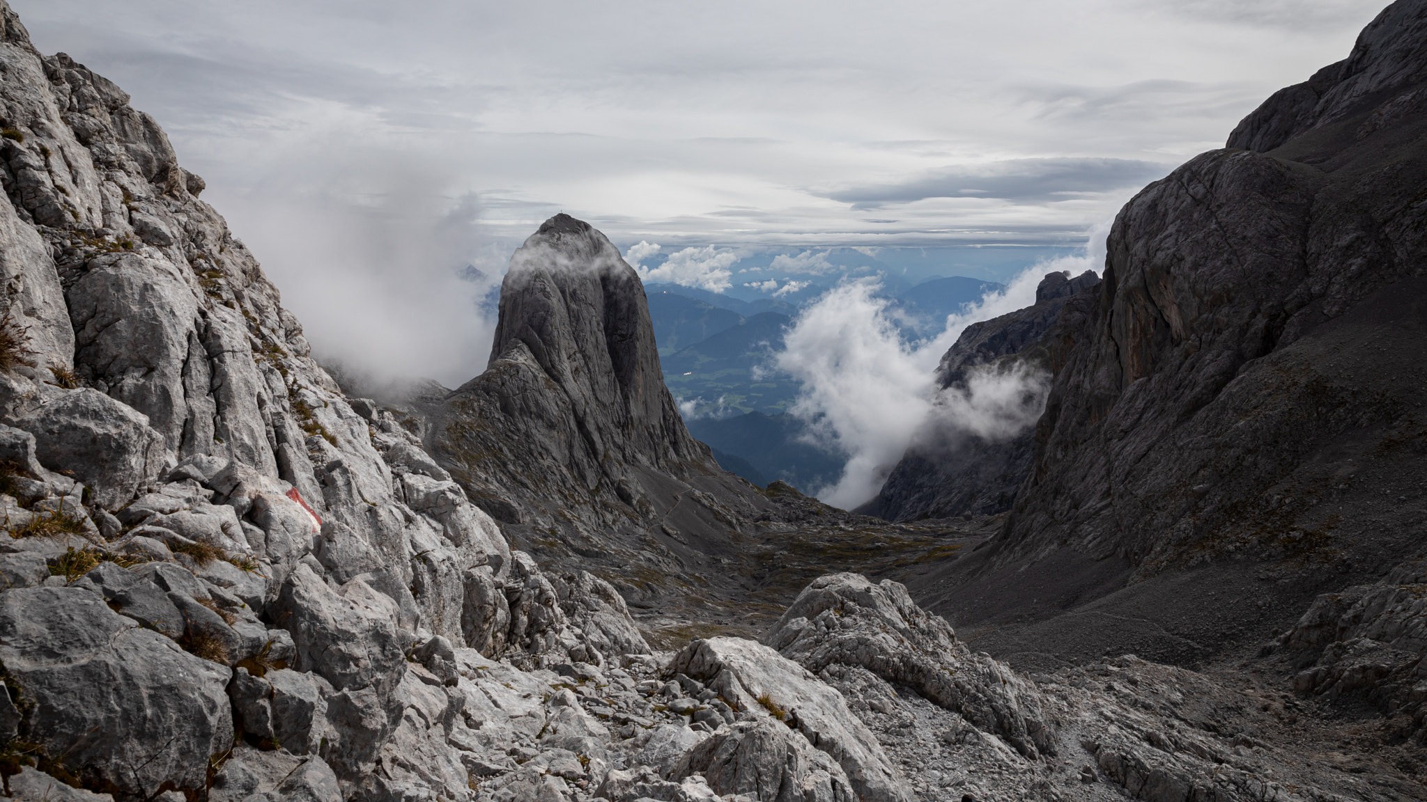 Torsäule Hochkönig by Wolfgang Strobl / 500px