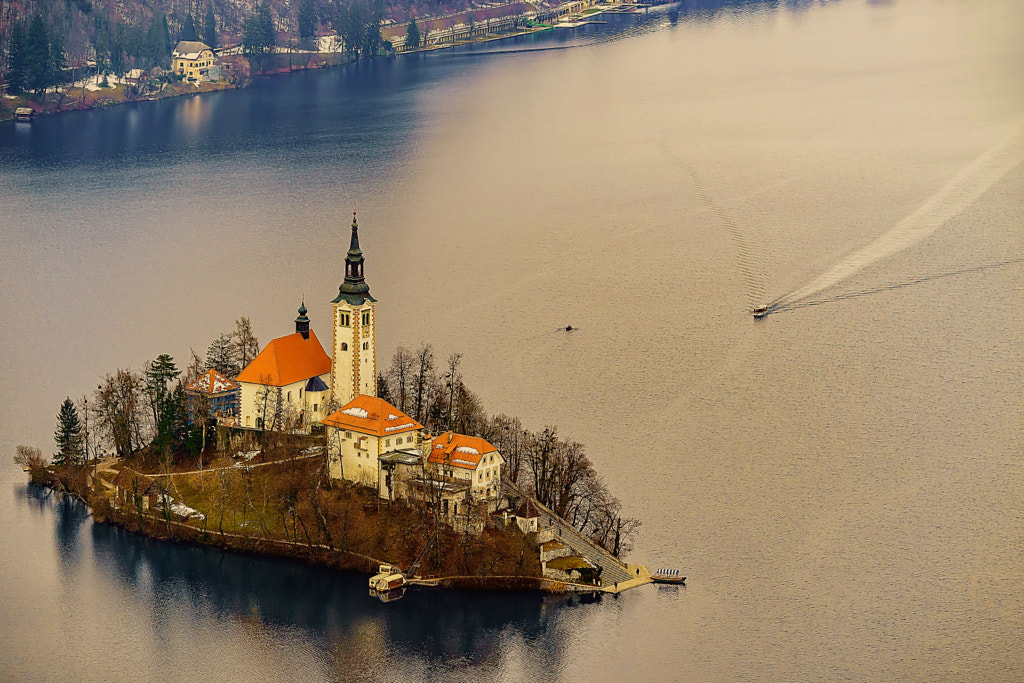Sailing to the island by Edvard - Badri Storman / 500px
