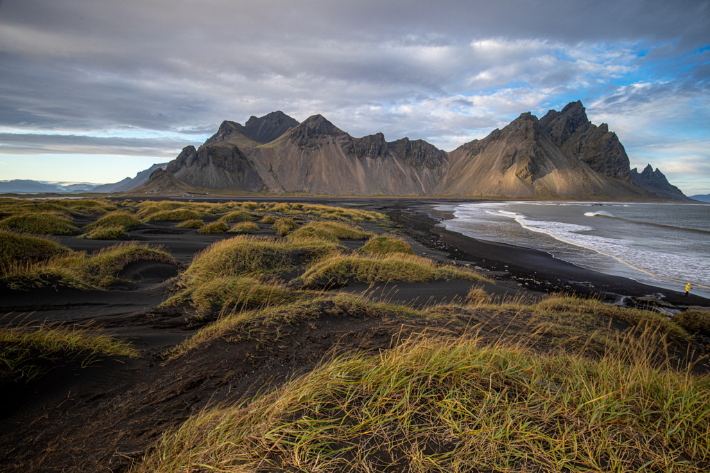 A single light beam by joerg_flashlights / 500px