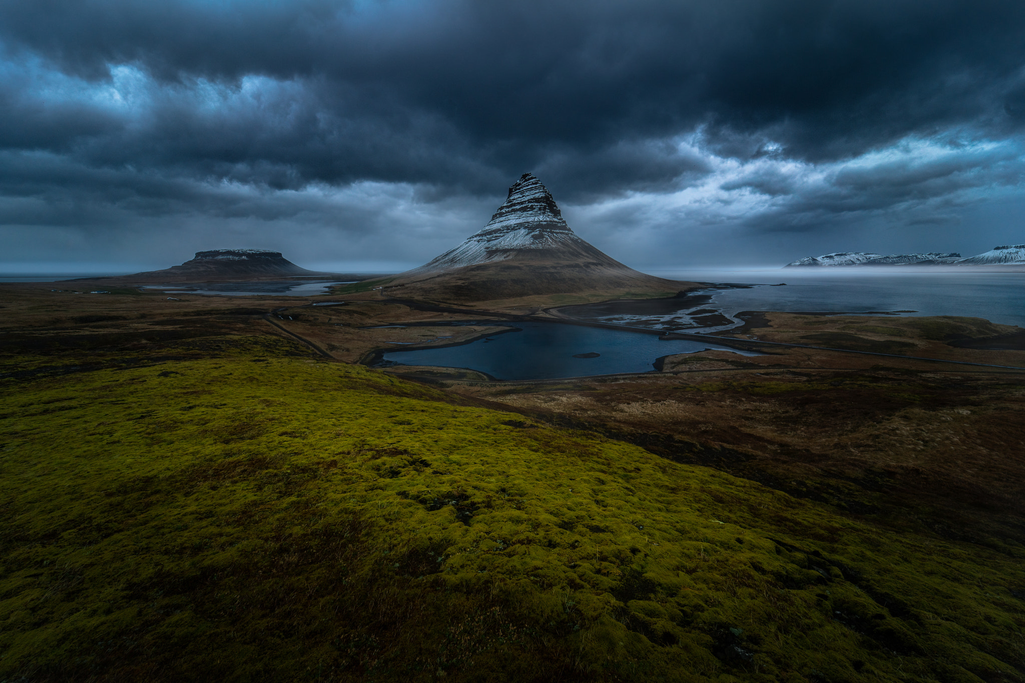 ,,Volcano Land" by Roberto De Simone / 500px