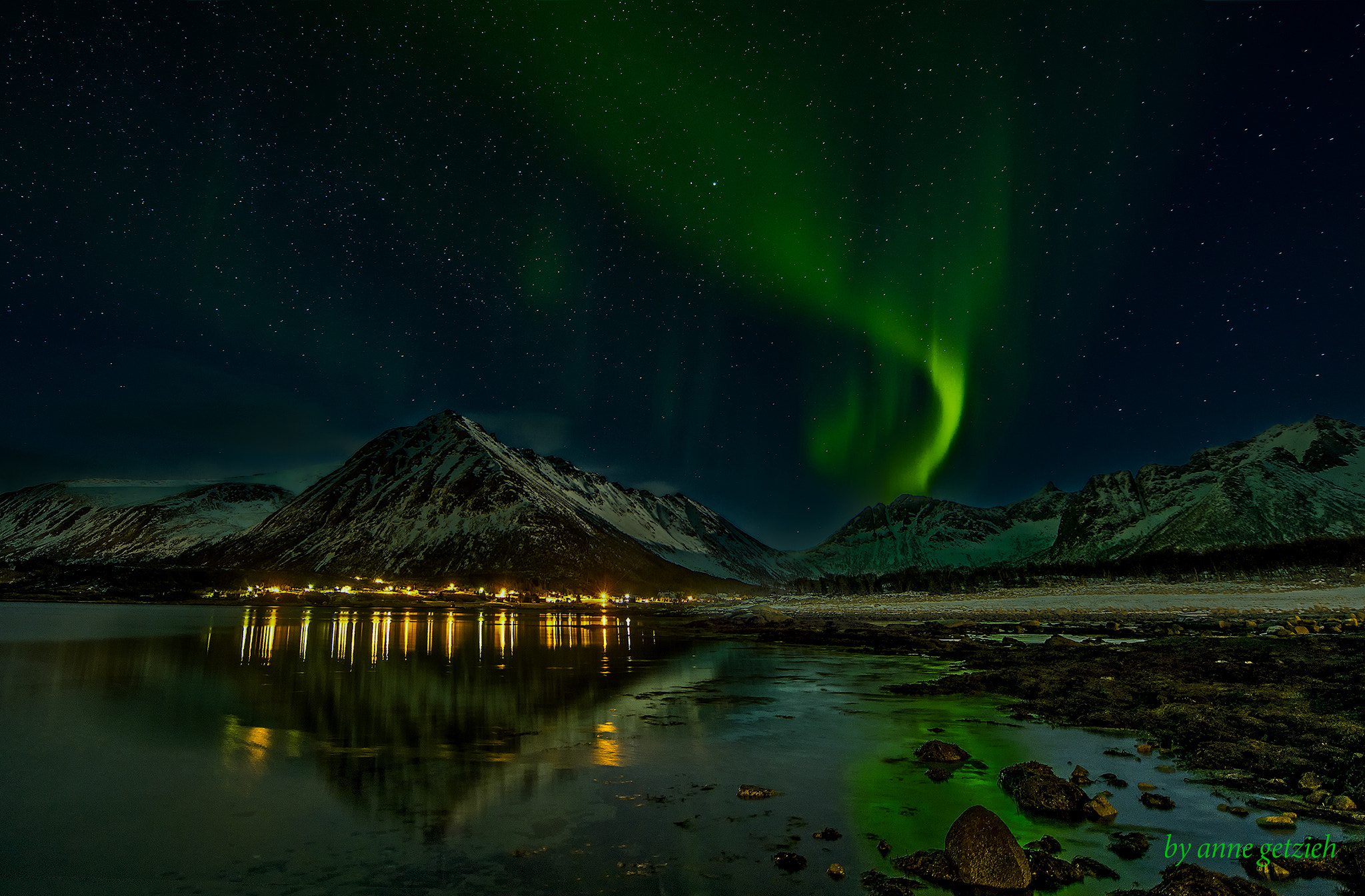 glorious starry night and aurora polaris by anne getzieh / 500px