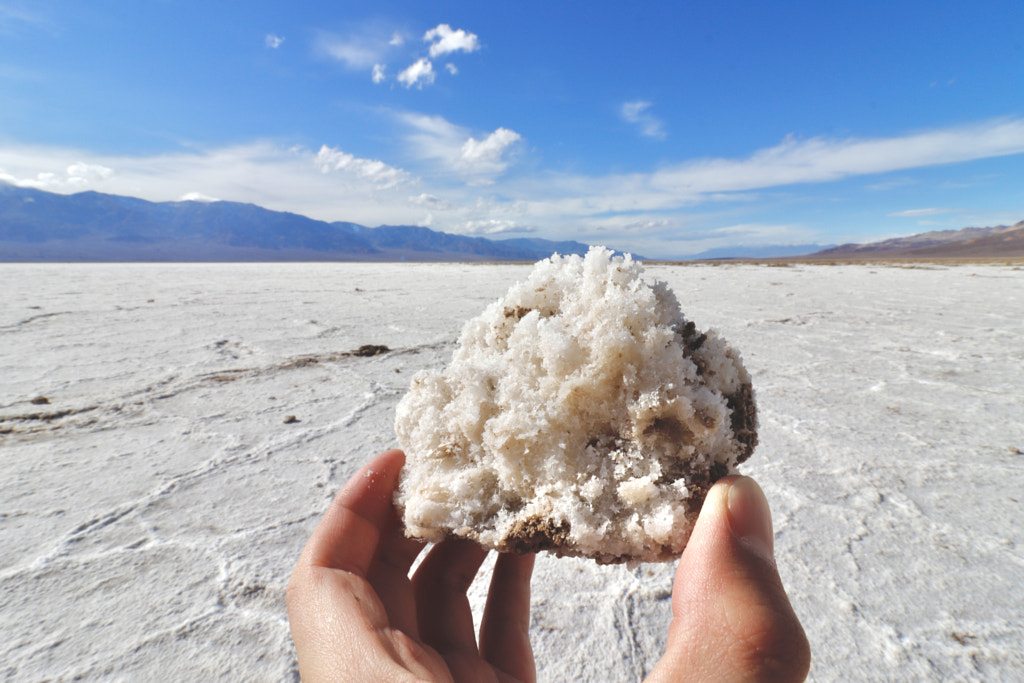 Badwater basin, Death valley, CA by Chaoqi Yang / 500px