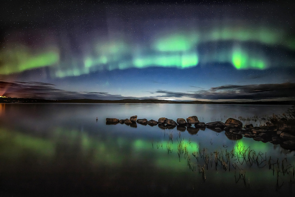 Aurora Reflections by Carsten Meyerdierks / 500px