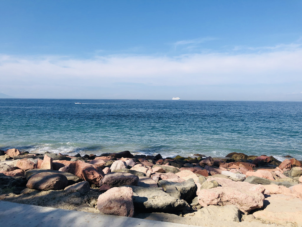 Beach by Sara Bremner / 500px