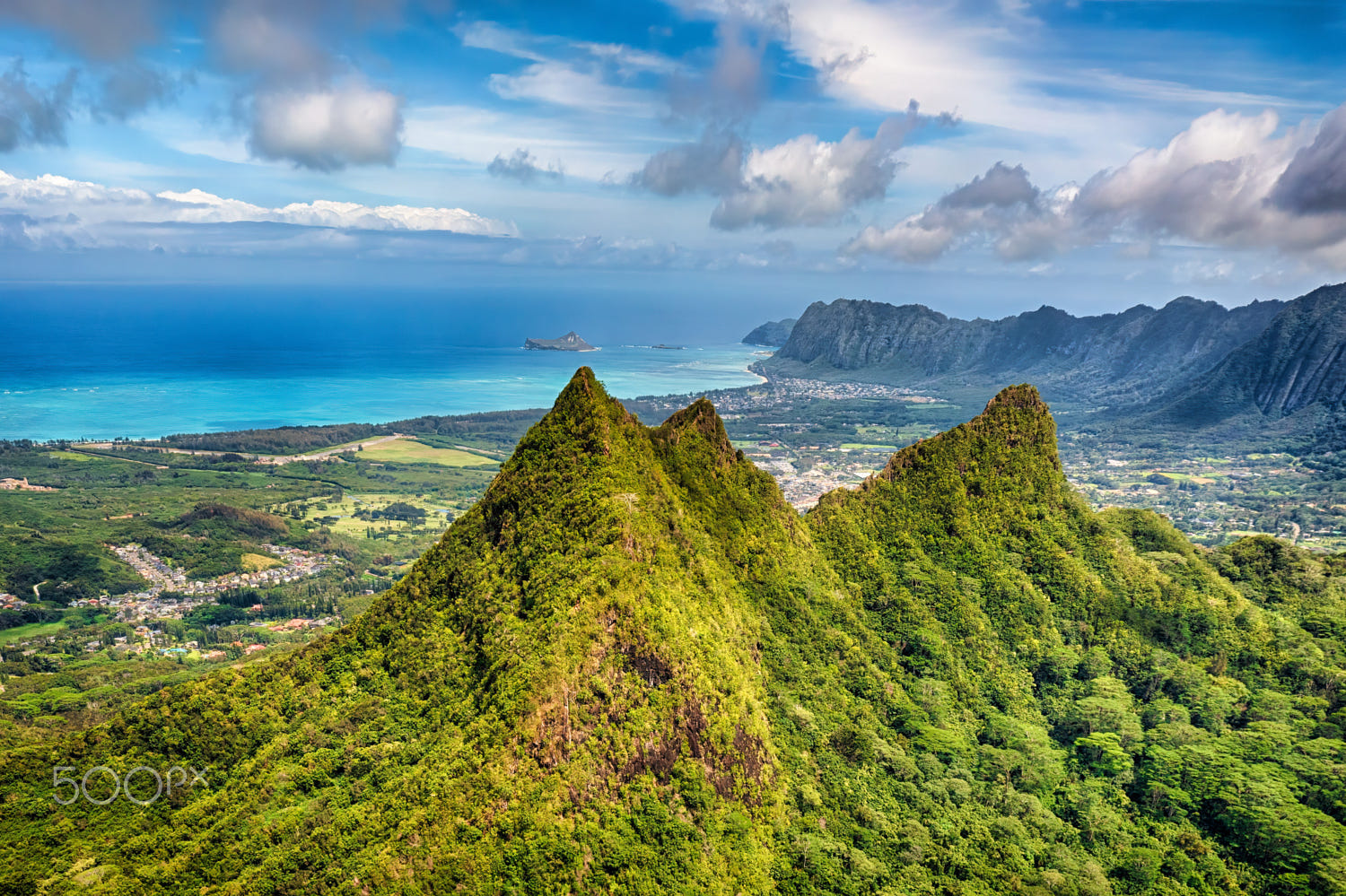 Three Peaks of Olomana by Warren Ishii / 500px