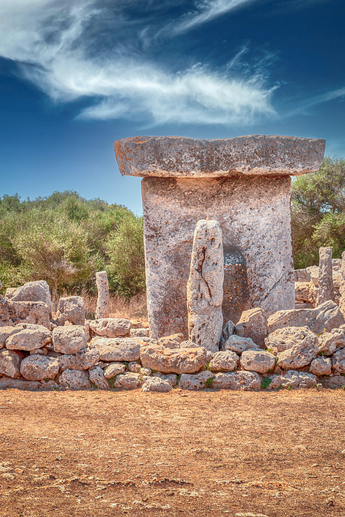 Trepuco megalith by Lubomir Mihalik / 500px