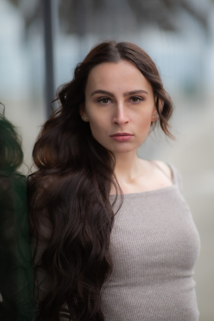 Laura by Frank Reinbold / 500px