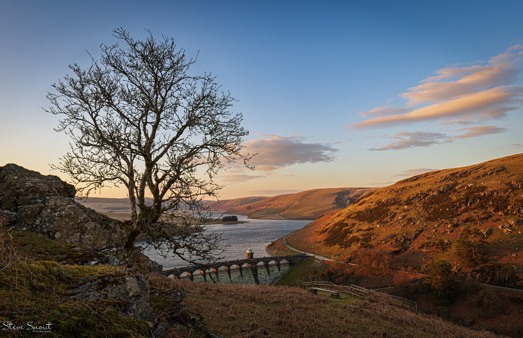 Craig Goch Late Evening by Stephen Smout / 500px