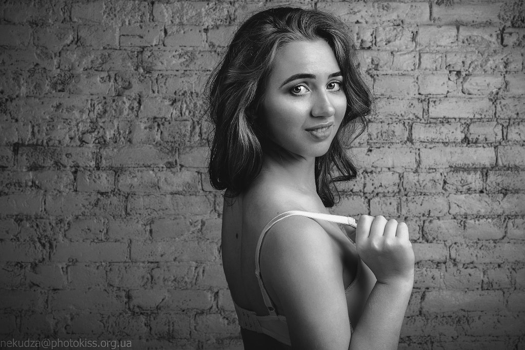 L by Yuriy V / 500px