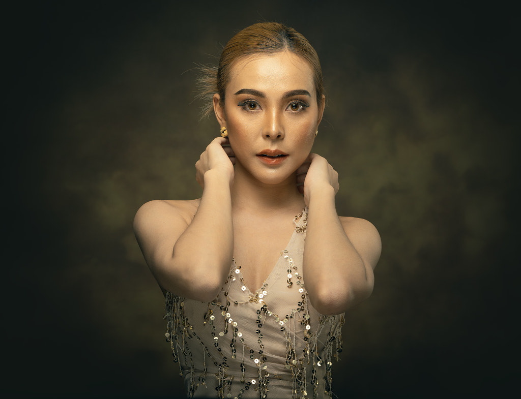 Thai Girl by Wichan Sumalee / 500px