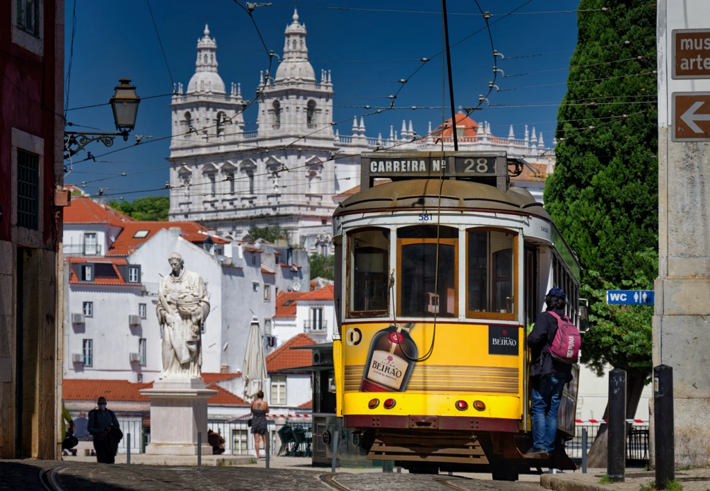 The Freerider - Tram Route E28 - serie (#8) by U R S • | • G E Y S I R ...