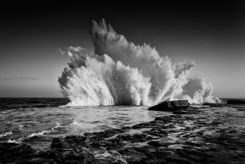 Wave crash by Jason Stander / 500px