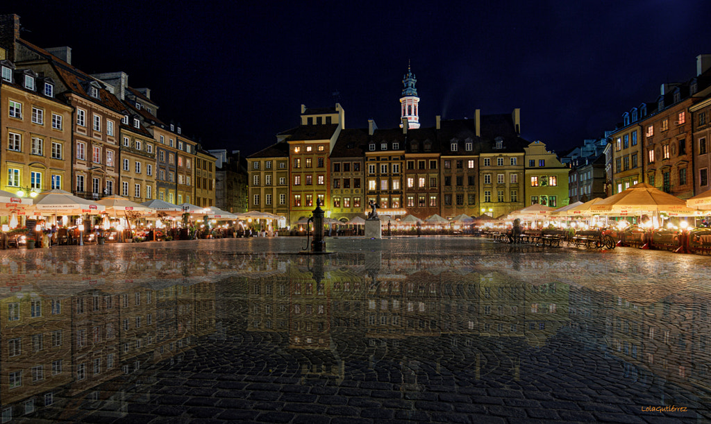 Pza. del Mercado - Varsovia by Lola Gutiérrez / 500px