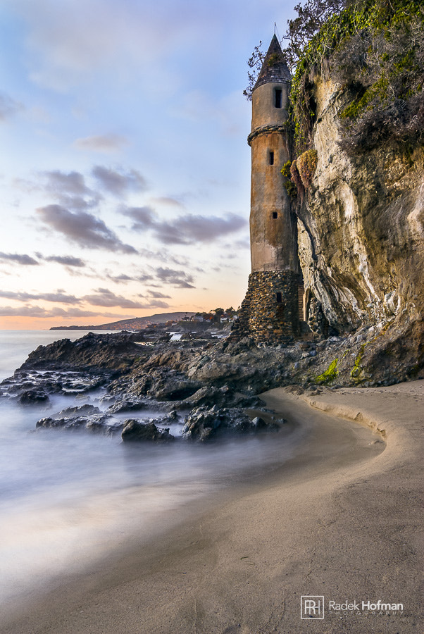 Victoria Tower by Radek Hofman / 500px