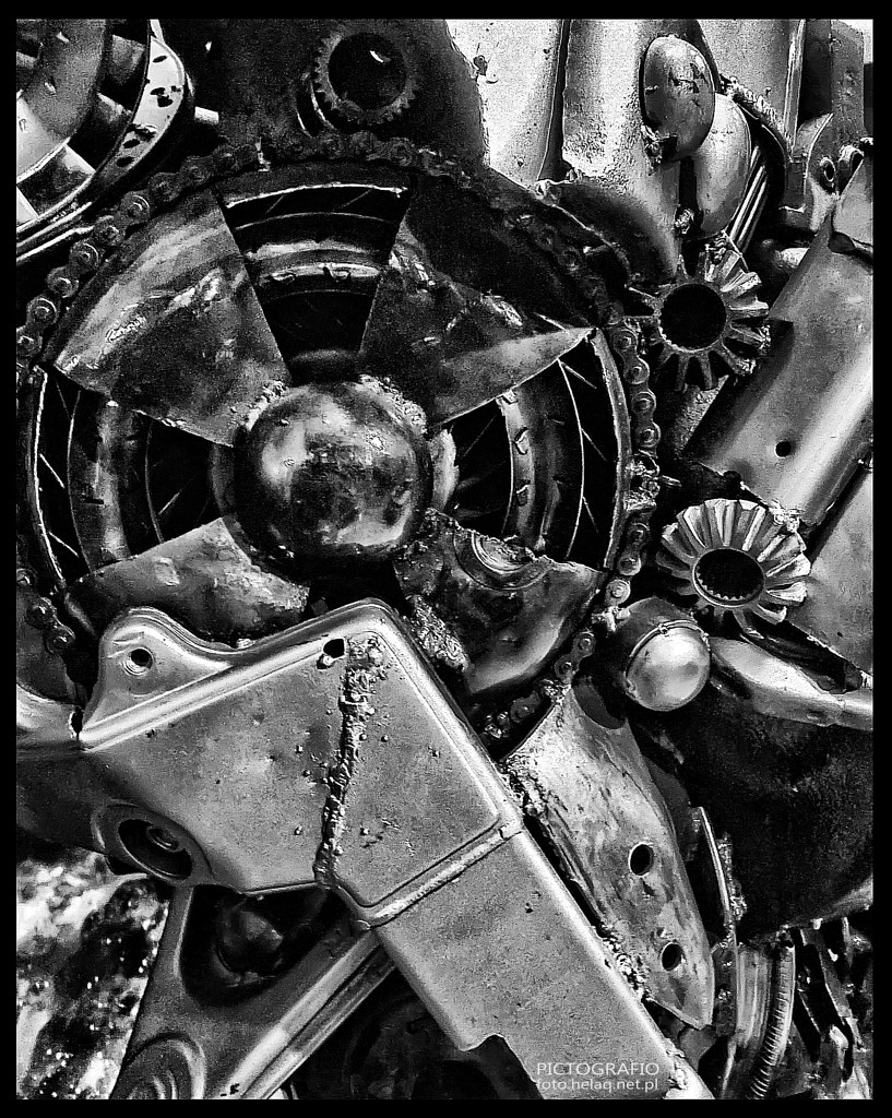 Movie robot #4 by Krzysiek Helak / 500px