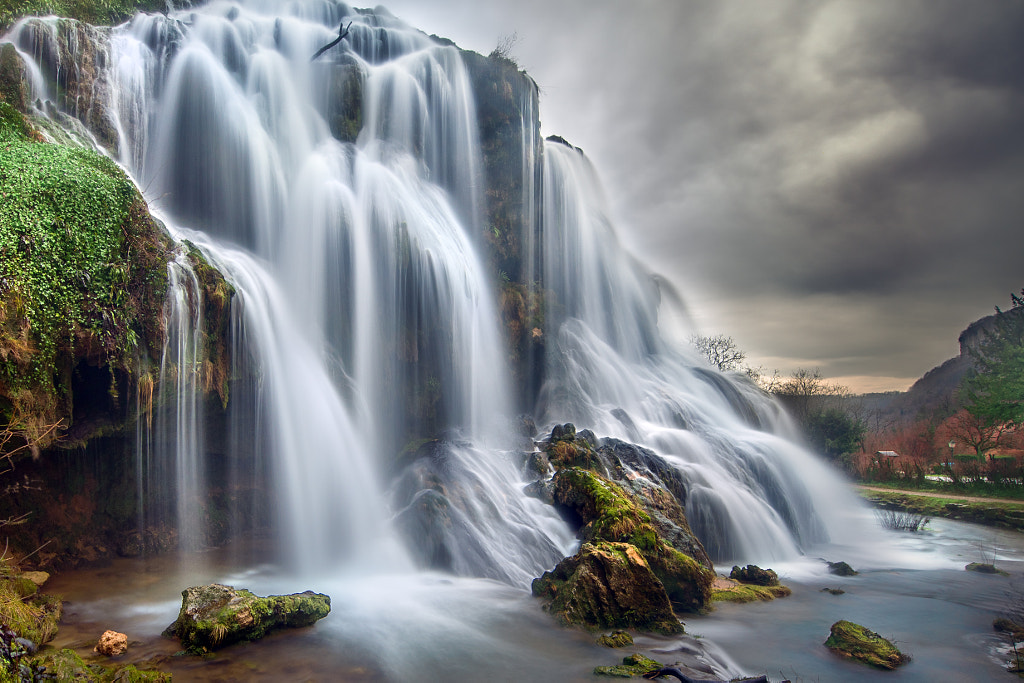 Silky waterfall by Robert Didierjean / 500px