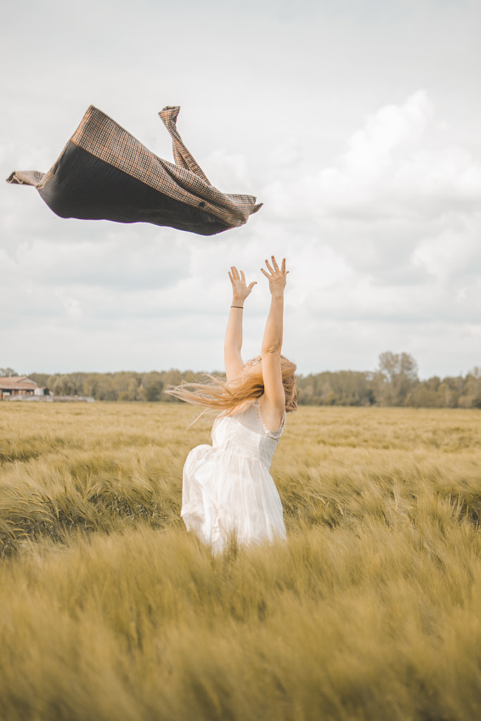 in the field by Carlotta Ricci / 500px