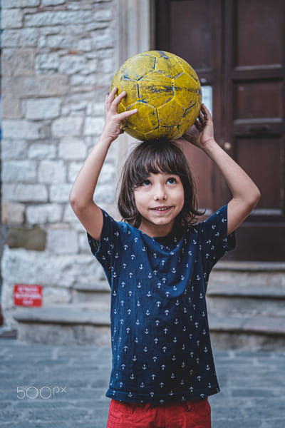 Child ballon by Acamaphoto | 500px