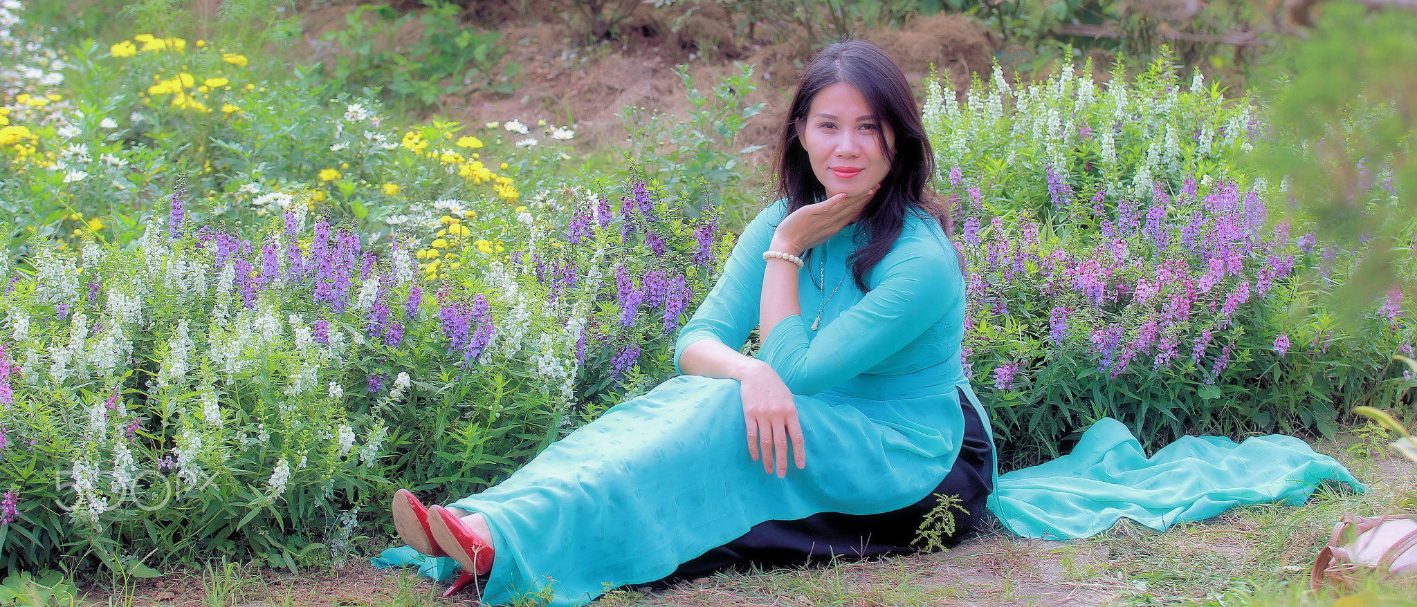 Lady in nature by Khoi Tran Duc / 500px