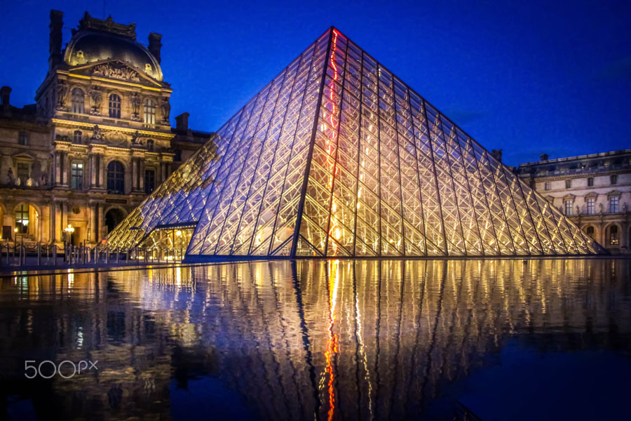 Musée du Louvre (Louvre Museum) - Paris - France by Laurent LIU / 500px
