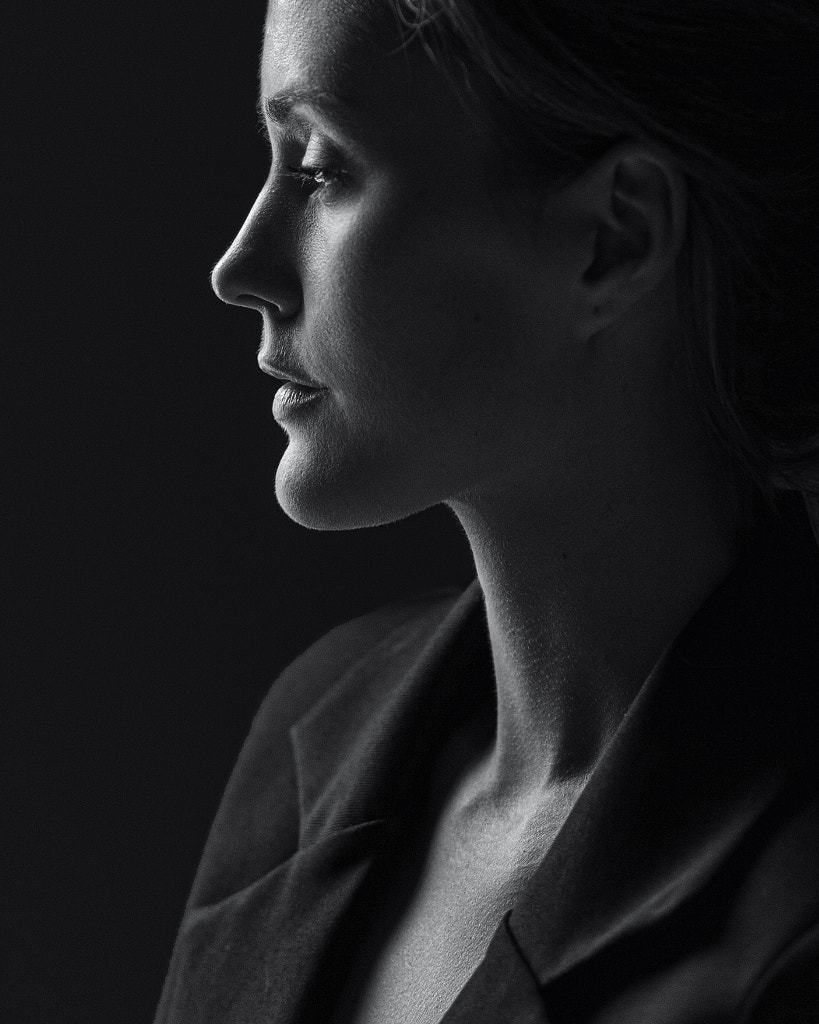 Dramatic Black and White Profile of a Woman | people photo by Alex ...