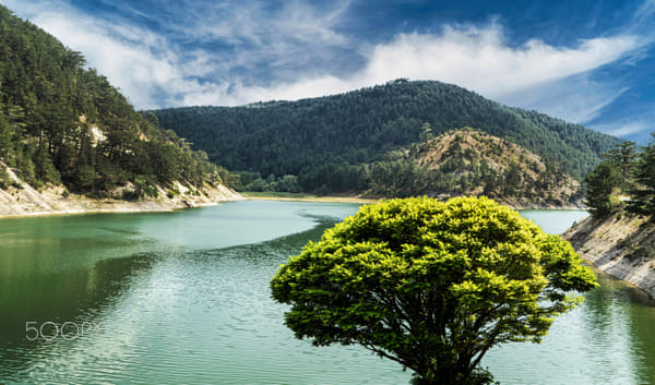 Boom Lake by Scott Bennie / 500px