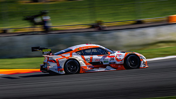 Race Car Speeding on a Track | sports photo by Masanori Shimizu 🏁 | 500px