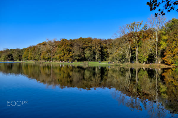 A moment in autumn by arvin_garrison | 500px