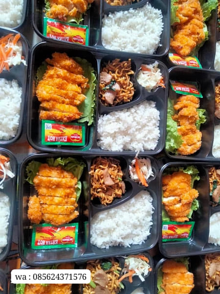 085624371576,Nasi box box komplit cibabat by rmdni ftria | 500px