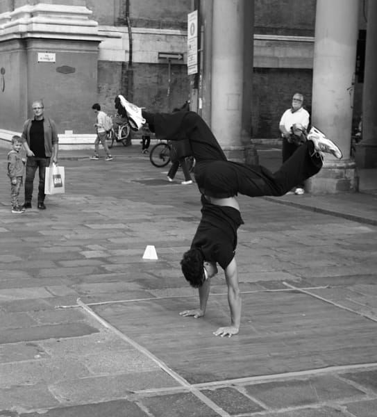 A testa in giù by Andrea Giuliani | 500px