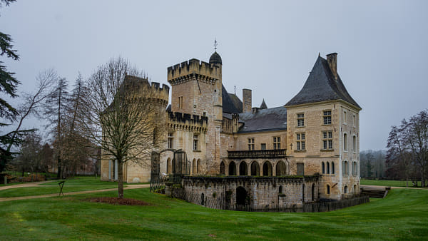 Historic European Castle on a Cloudy Day | city photo by Thierry ...