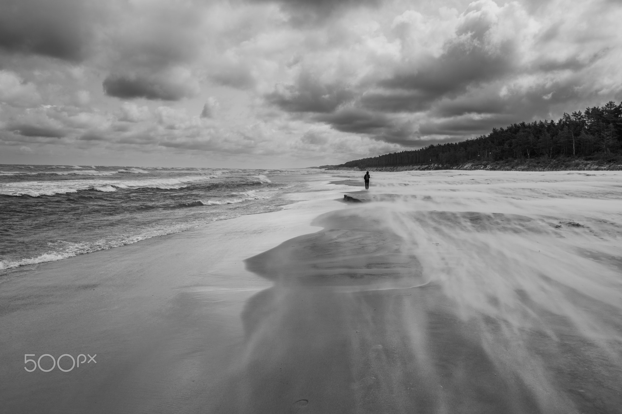 Walking with the wind. by Paweł Betle | 500px
