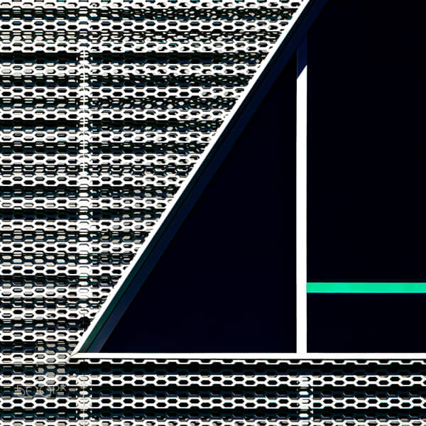 almost a triangle by Markus Auerbach | 500px