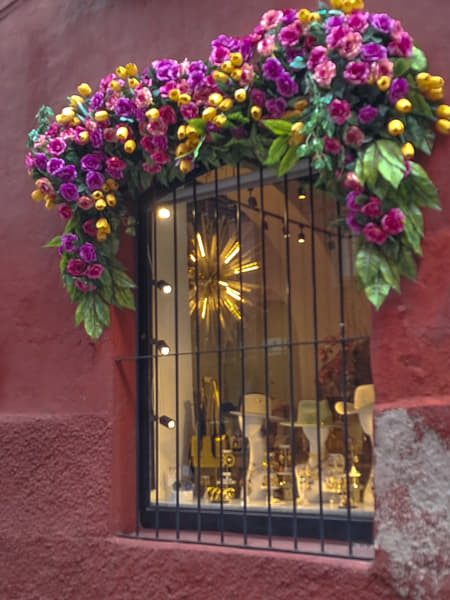 WINDOW SHOPPING by Jorge Dorantes Gonzalez | 500px