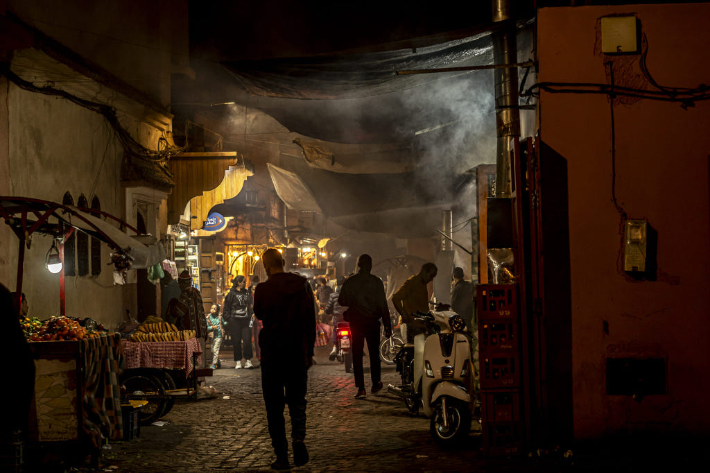 Alice by Alex Heitz | 500px