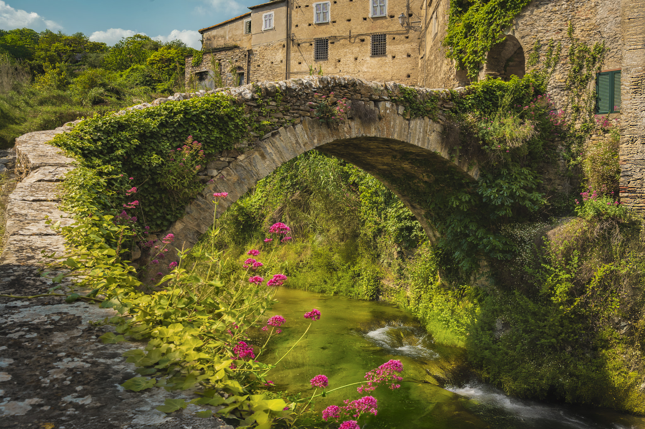 Humpback Bridge by Claudio de Sat | 500px