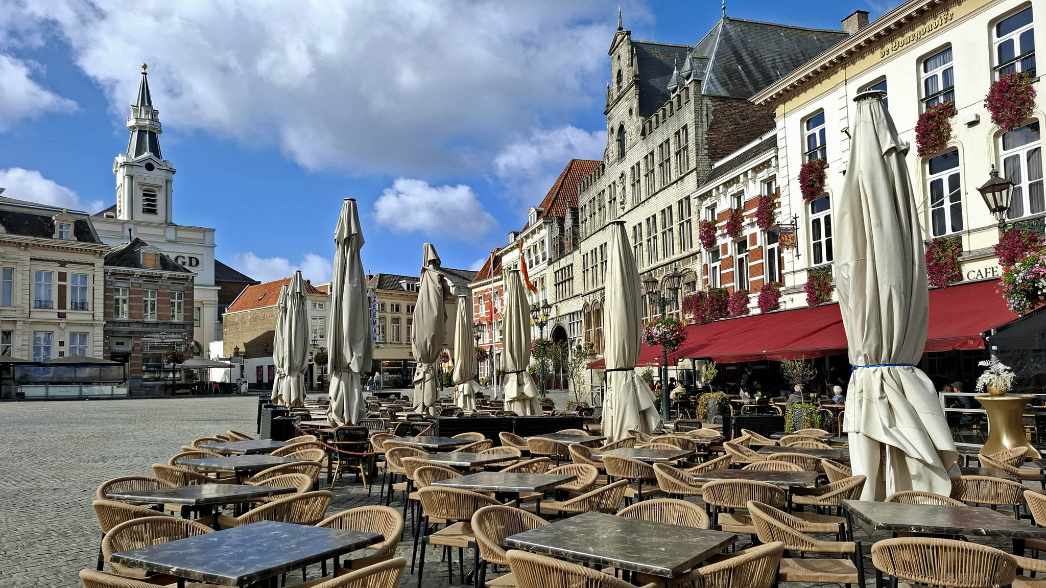Grote Markt, Bergen op Zoom by Aart de Boer | 500px