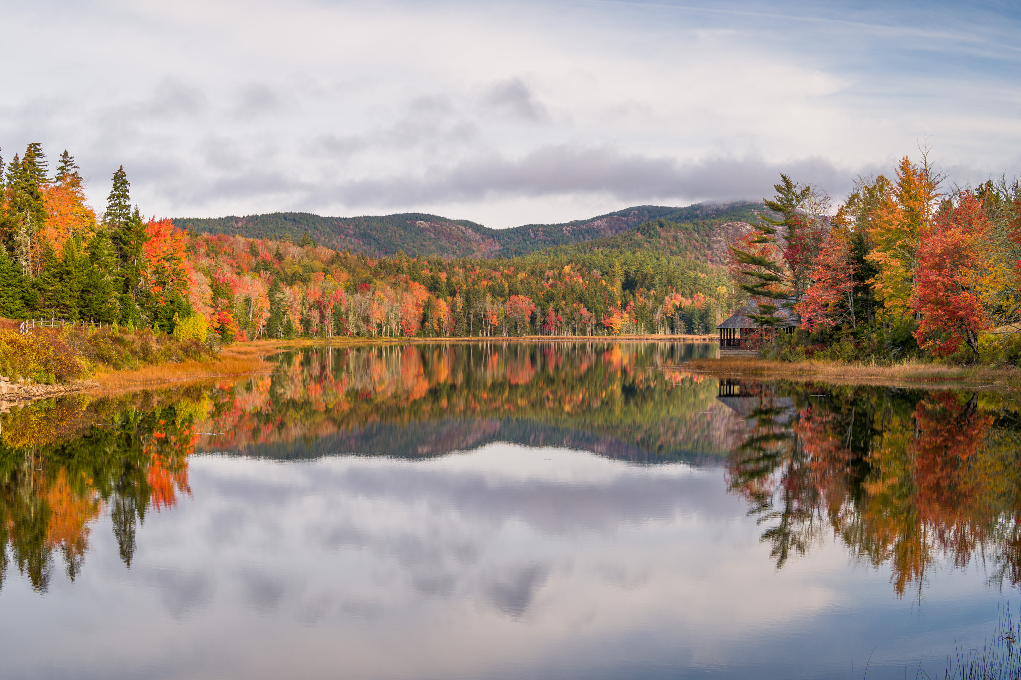 Autumnal Lake Reflects Serenity and Seasonal Grandeur | landscape photo ...